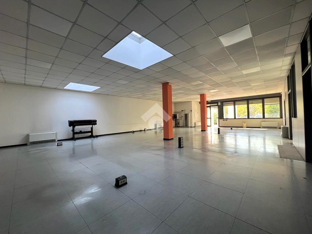 Laboratorio in vendita a Bologna