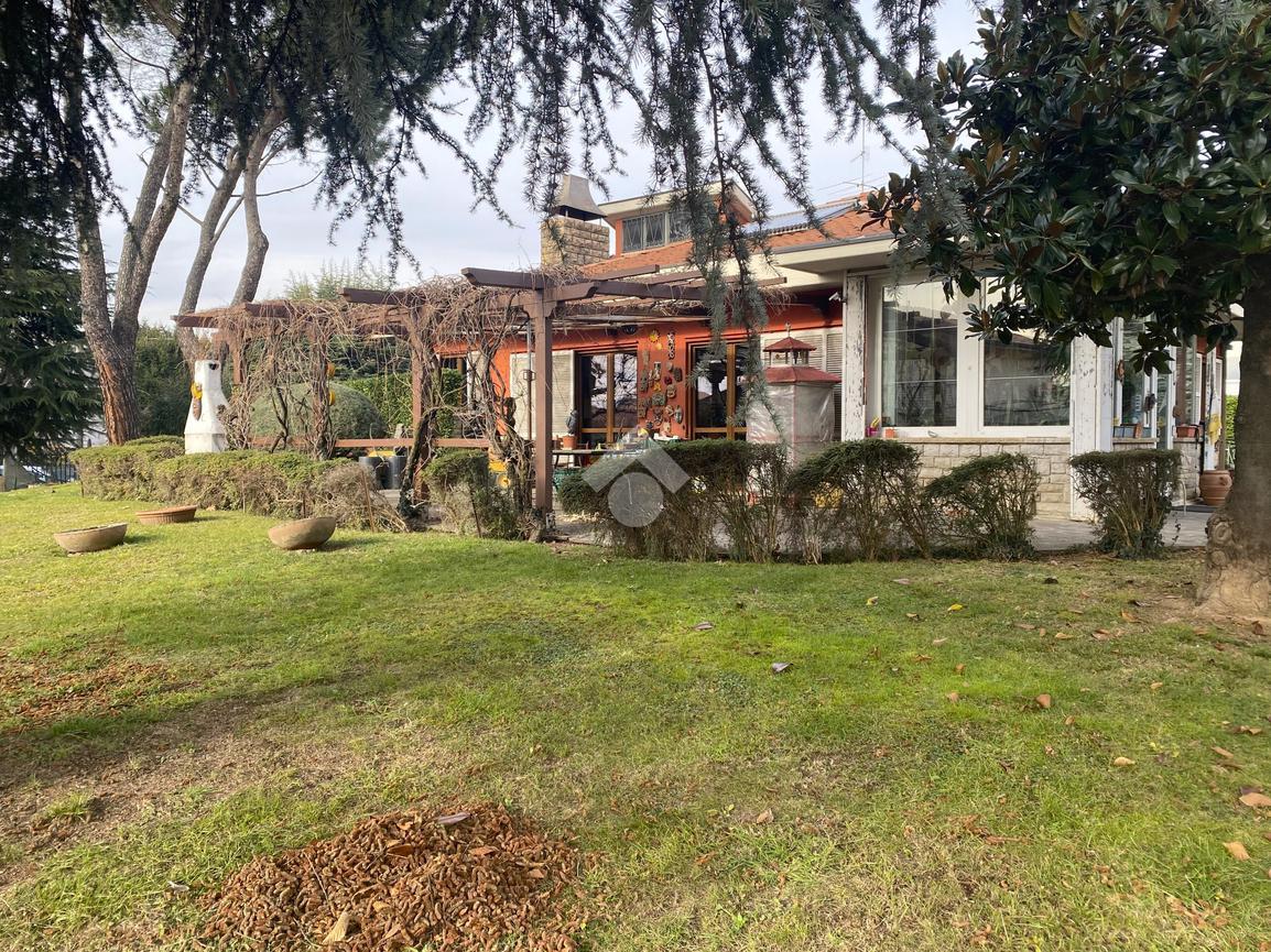 Villa in vendita a Scanzorosciate
