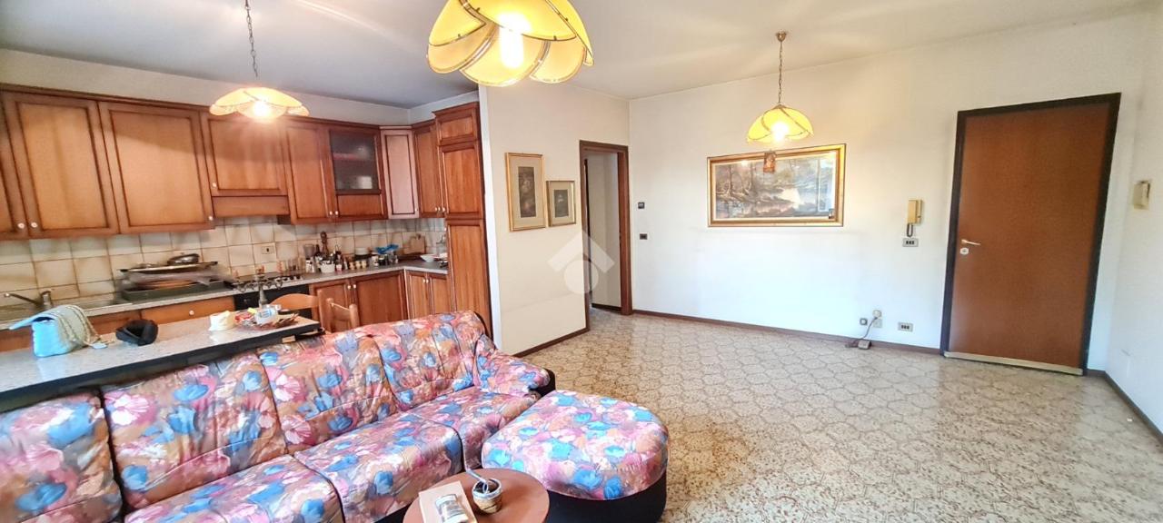 Appartamento in vendita a Bagnatica