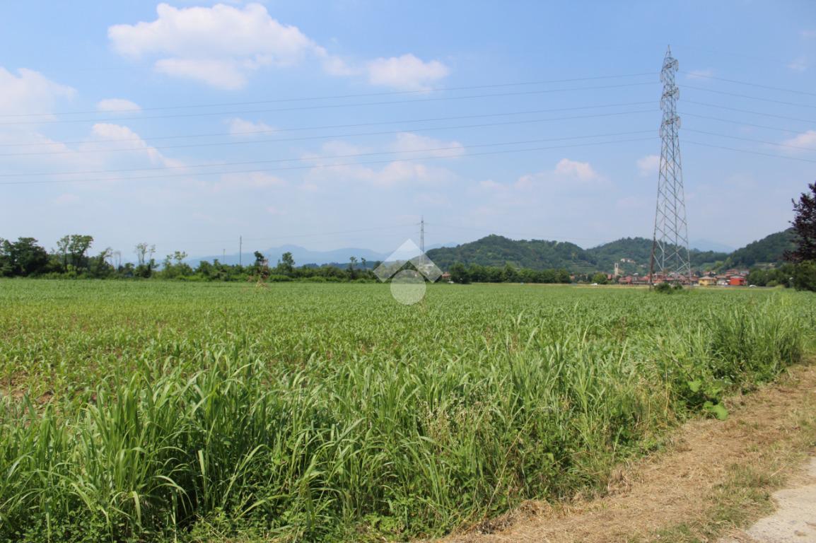 Rustico in vendita a Bagnatica