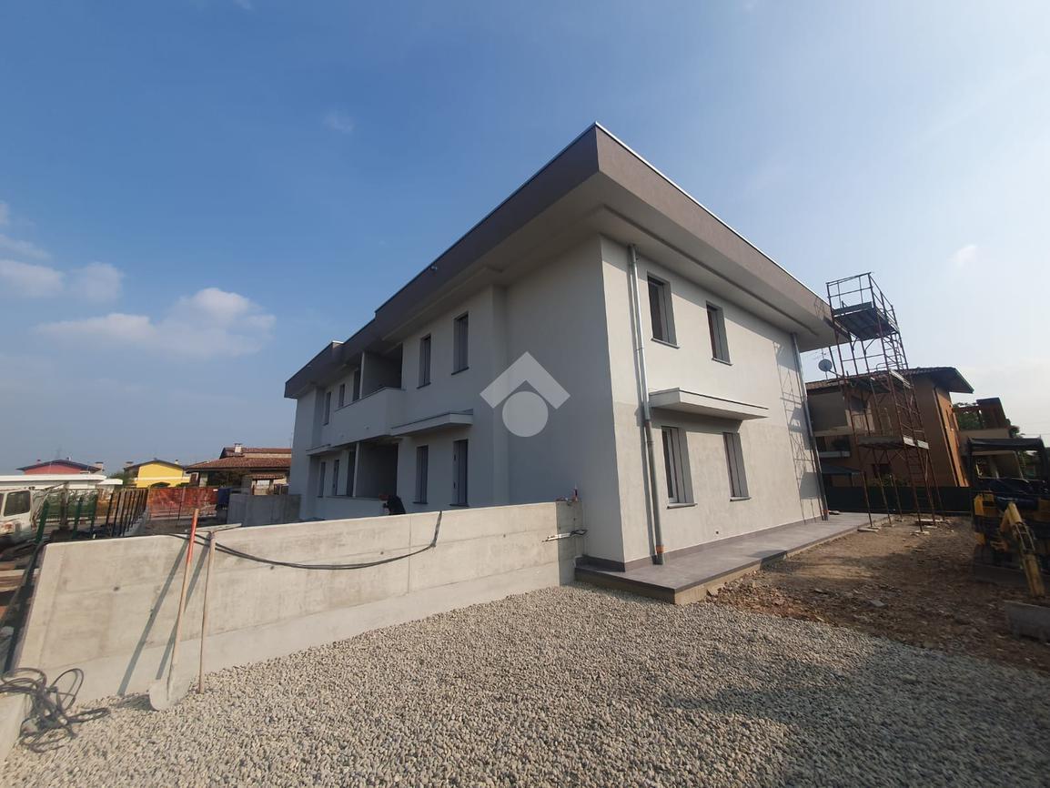 Appartamento in vendita a Cavernago