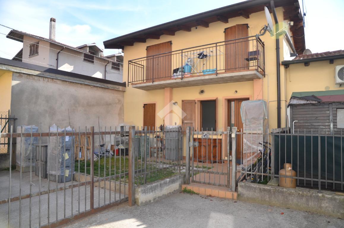 Casa indipendente in vendita a Castelli Calepio