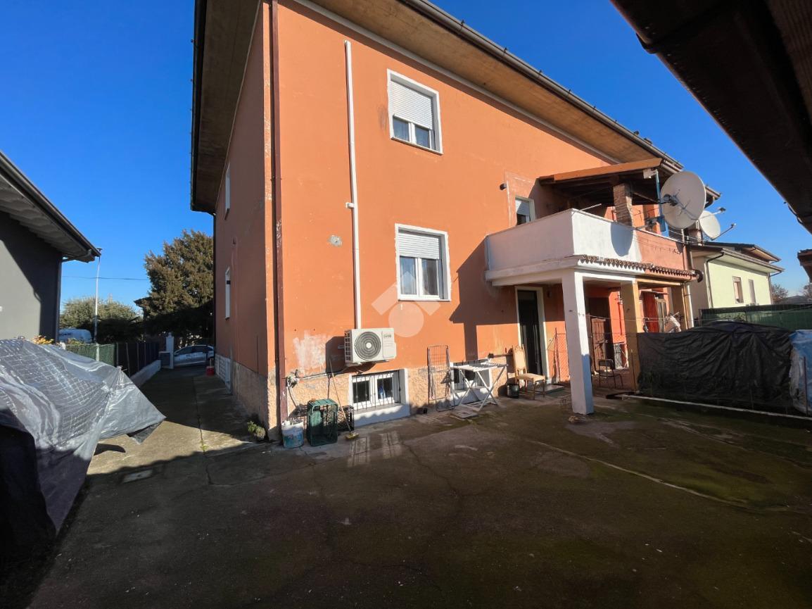 Villa in vendita a Pavone Del Mella