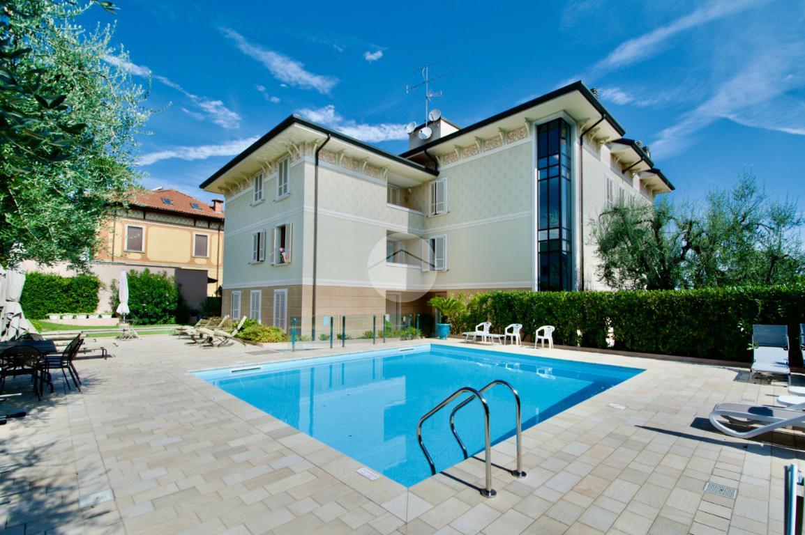 Appartamento in vendita a Desenzano Del Garda