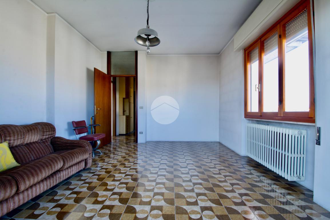 Appartamento in vendita a Desenzano Del Garda