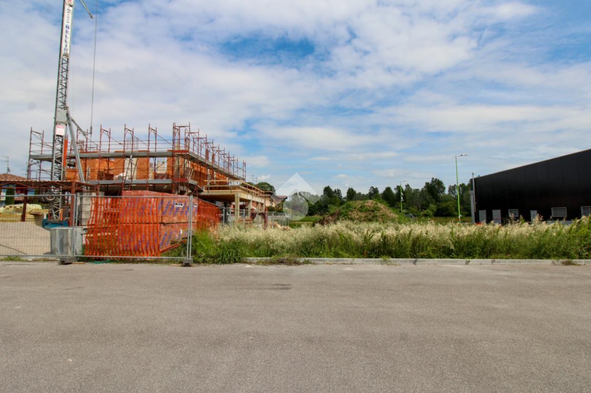 Terreno edificabile in vendita a Ghedi