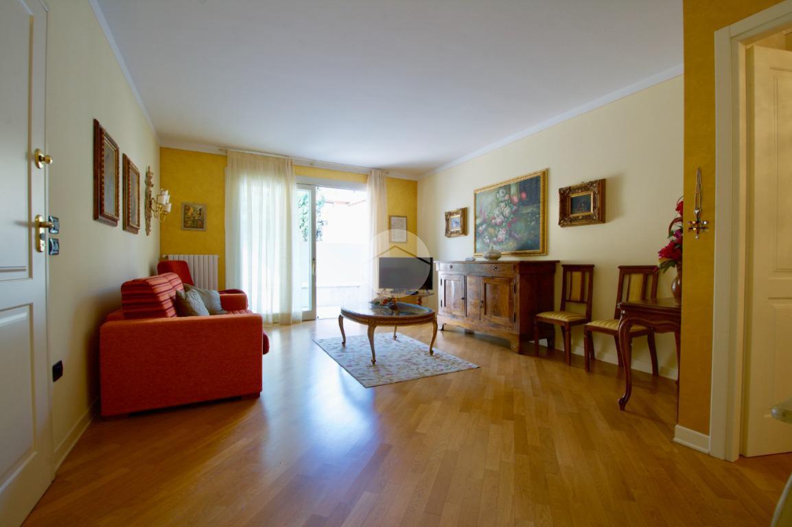 Appartamento in vendita a Sirmione