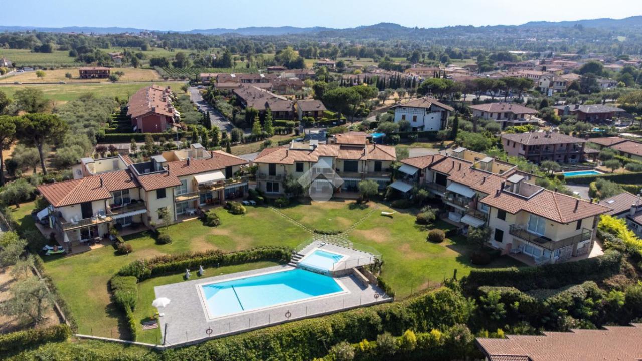 Villa a schiera in Viale Risorgimento 14, Manerba del Garda