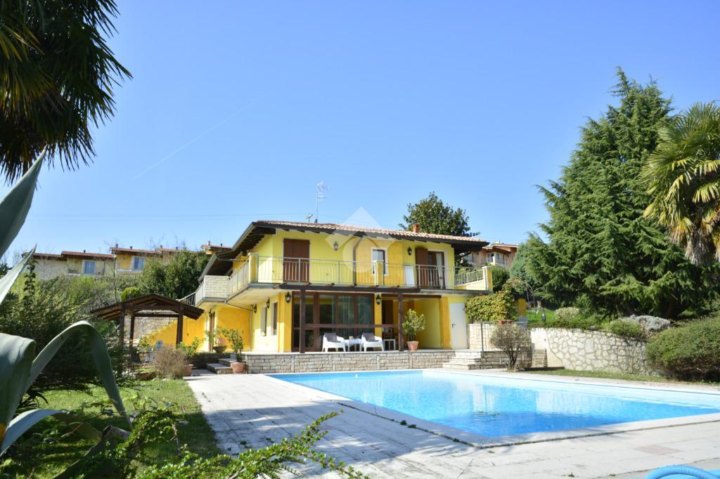 Villa in vendita a Manerba Del Garda