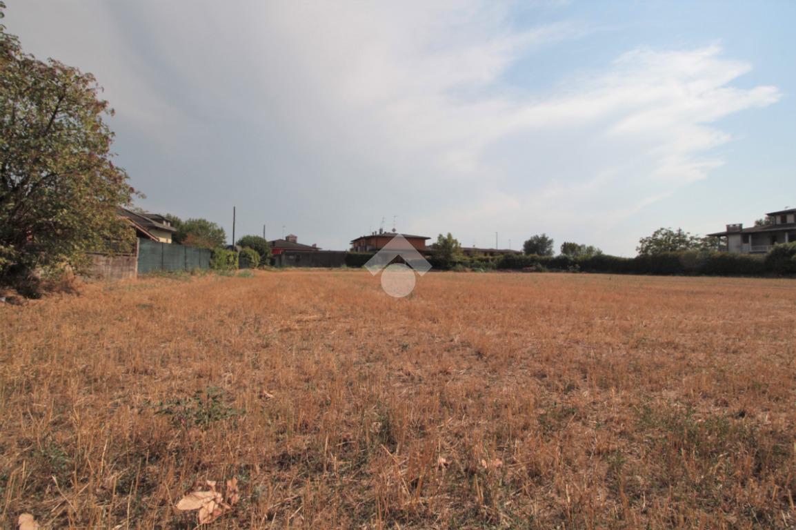 Terreno edificabile in vendita a Offlaga