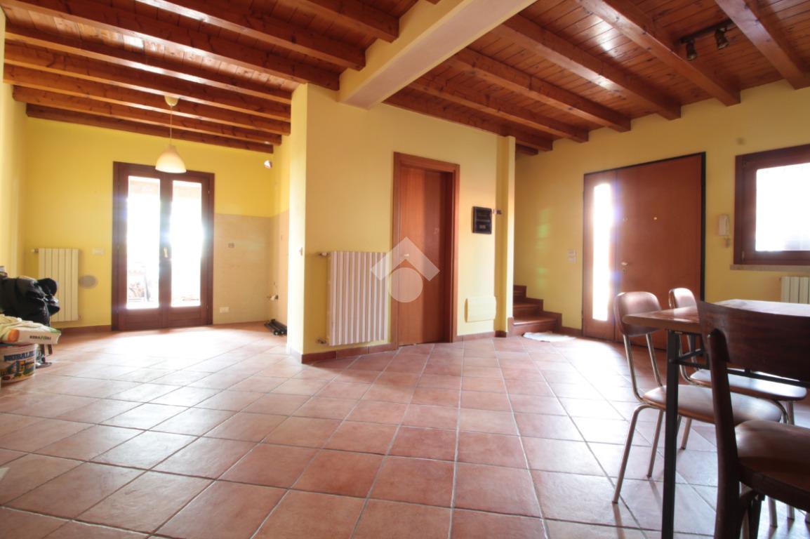 Casa indipendente in vendita a Offlaga