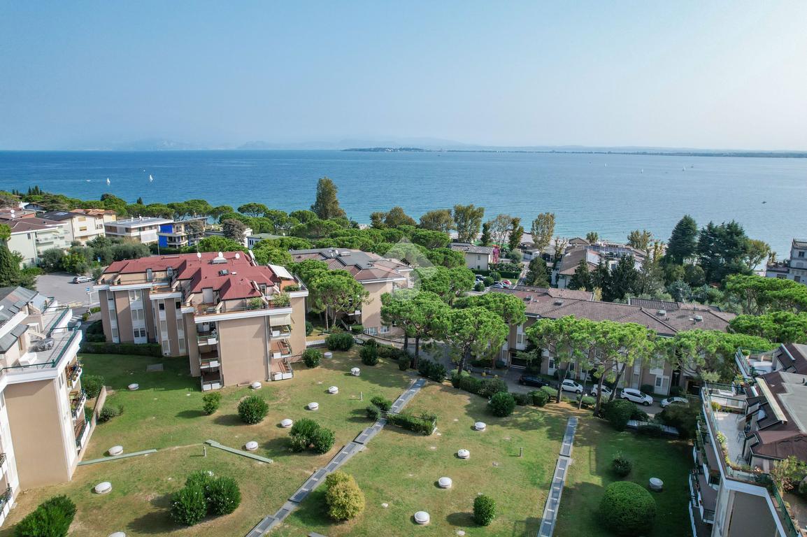 Trilocale, Desenzano del Garda