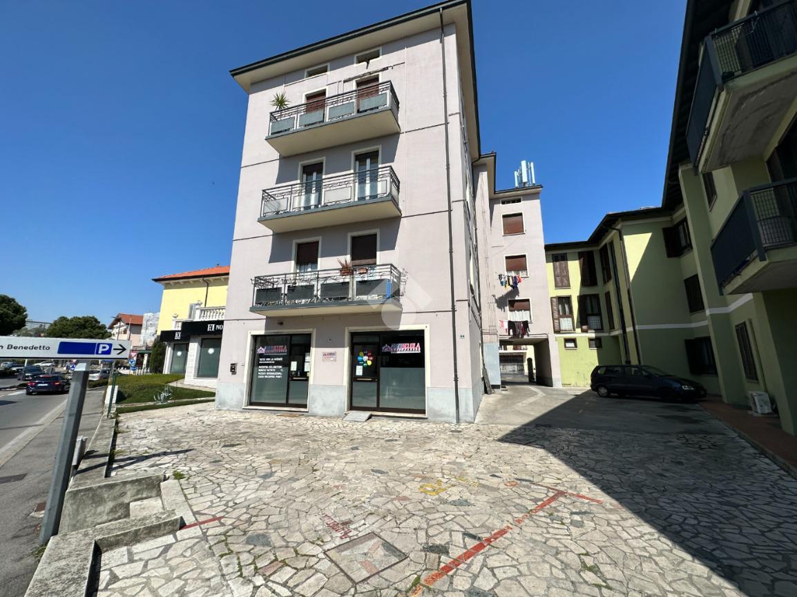 Appartamento in vendita a Desenzano Del Garda