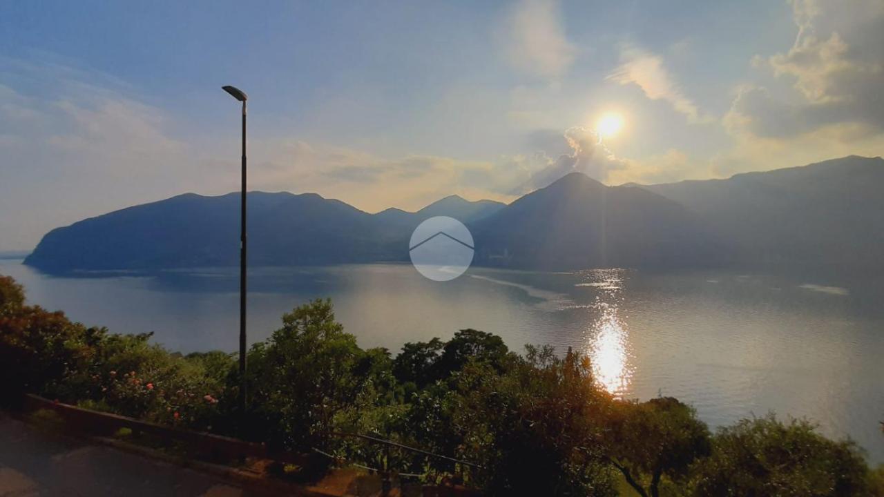 Villa in vendita a Monte Isola