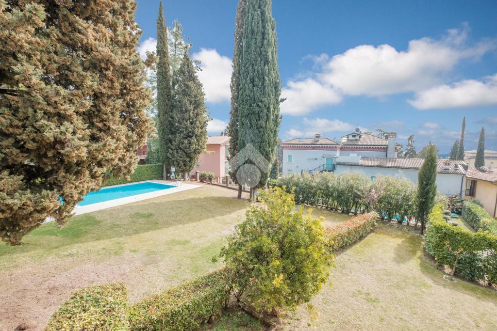 Villa a schiera in vendita a Gardone Riviera