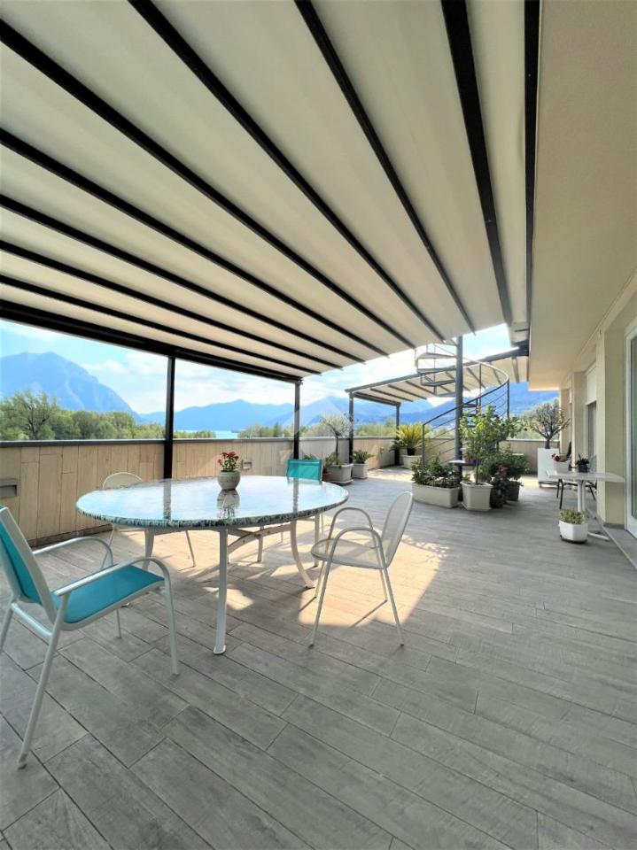 Attico in vendita a Costa Volpino