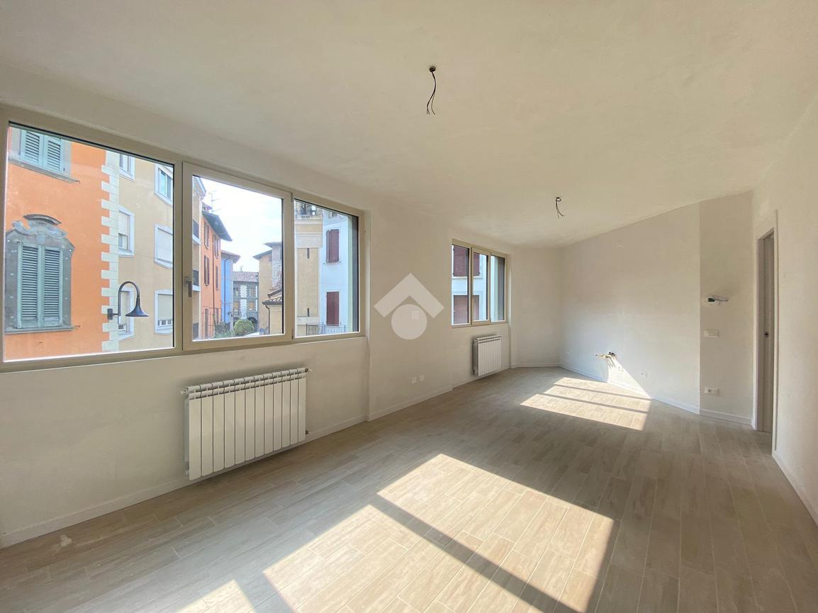 Appartamento in affitto a Iseo