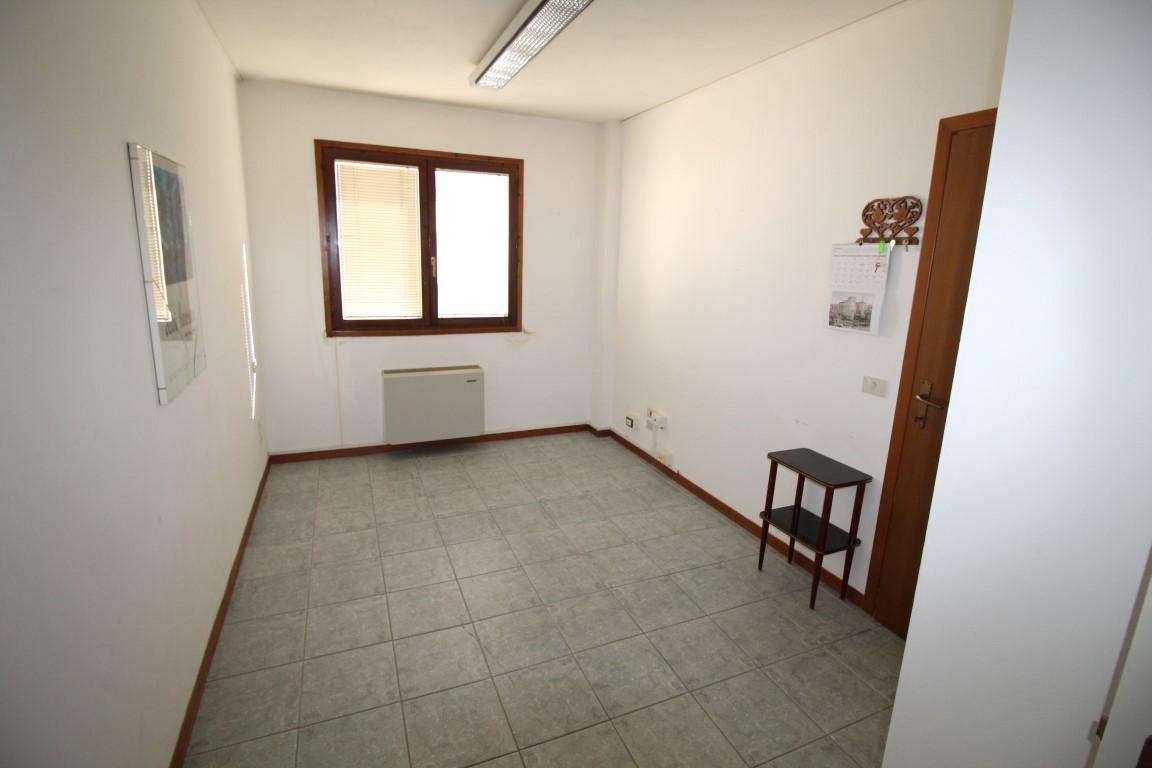 Ufficio in vendita a Montevarchi
