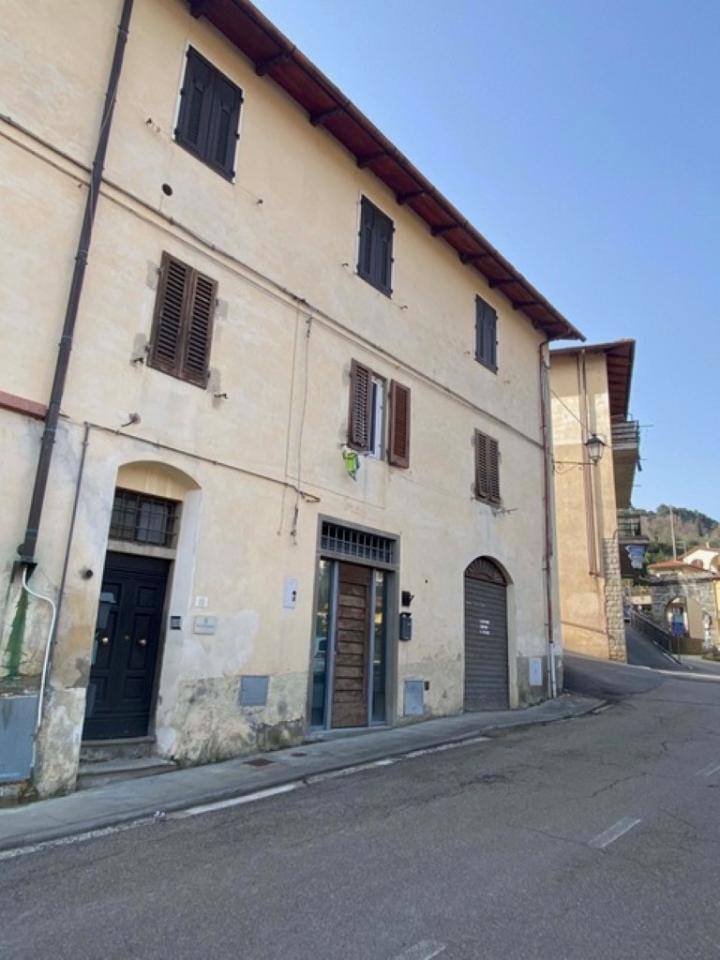 Ufficio in vendita a Loro Ciuffenna