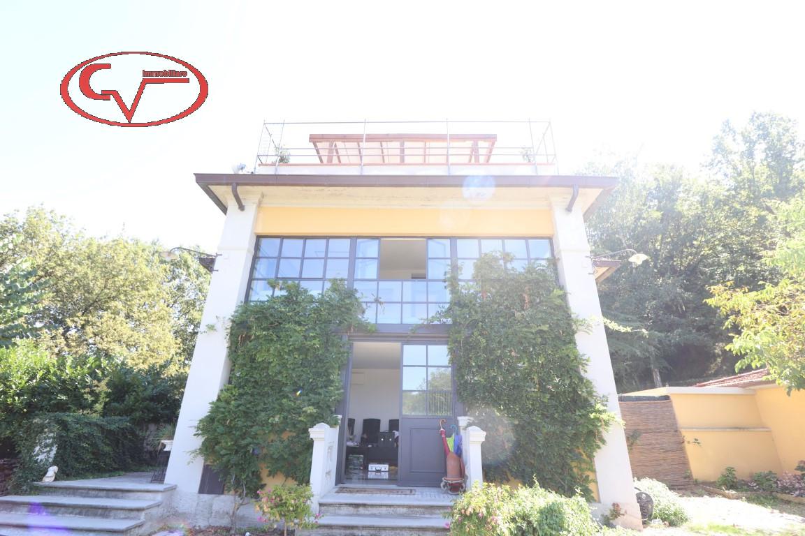 Villa in vendita a Montevarchi