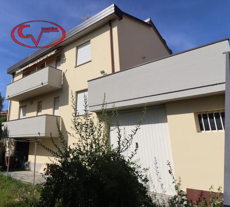 Villa a schiera in vendita a Bucine