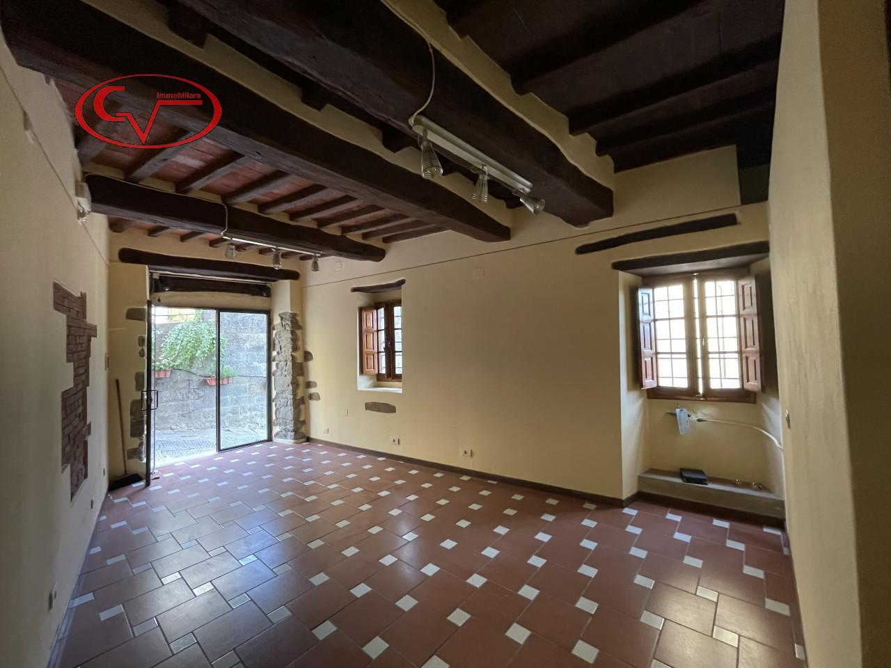 Negozio in vendita a Loro Ciuffenna