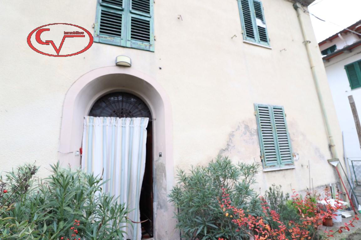 Appartamento in vendita a Bucine