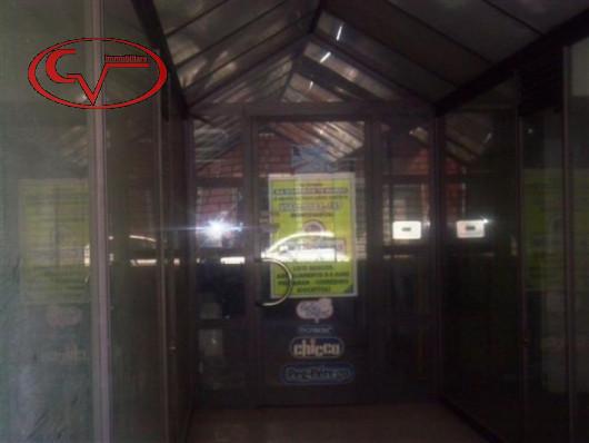 Negozio in vendita a Montevarchi