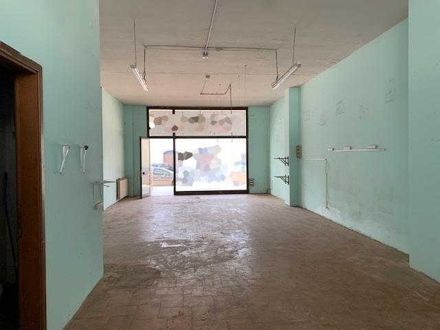 Negozio in vendita a Montevarchi