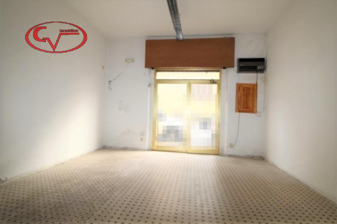 Negozio in vendita a Montevarchi