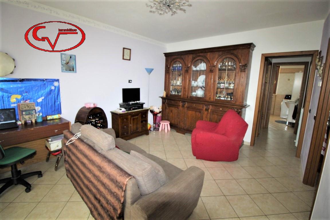 Appartamento in vendita a Bucine