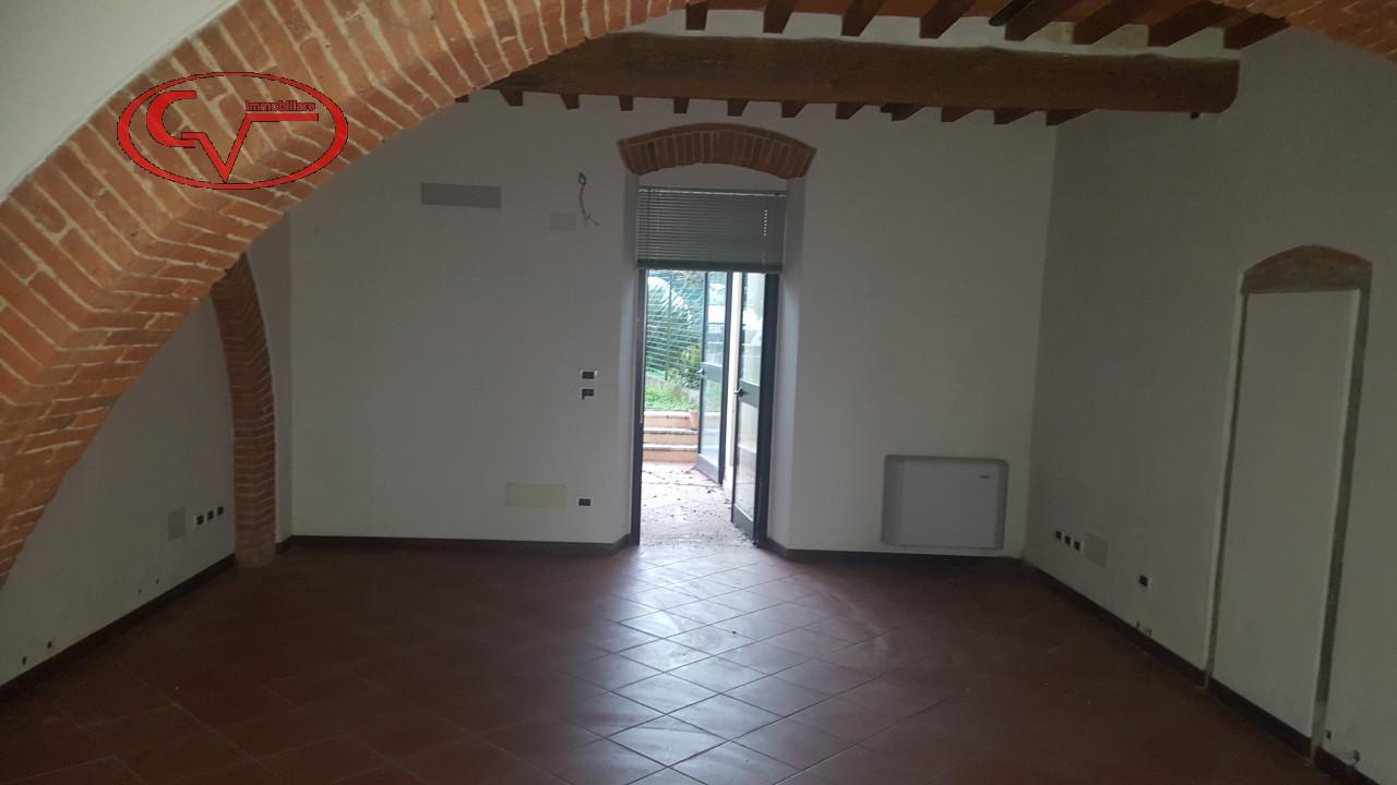 Negozio in affitto a San Giovanni Valdarno