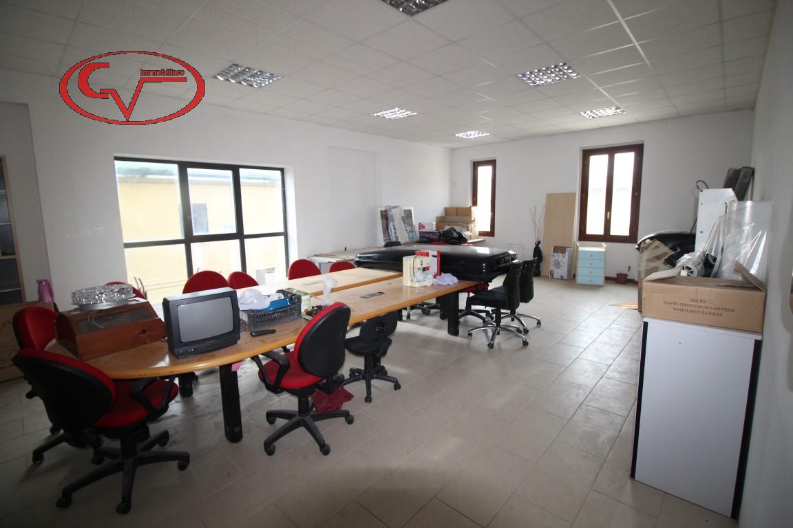 Ufficio in vendita a Montevarchi