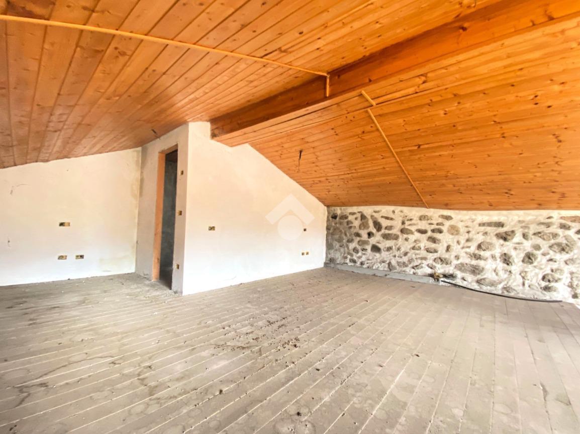 Rustico in vendita a Angolo Terme