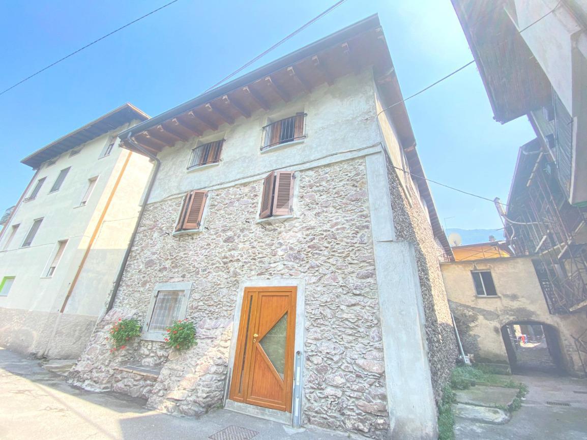 Casa indipendente in vendita a Darfo Boario Terme