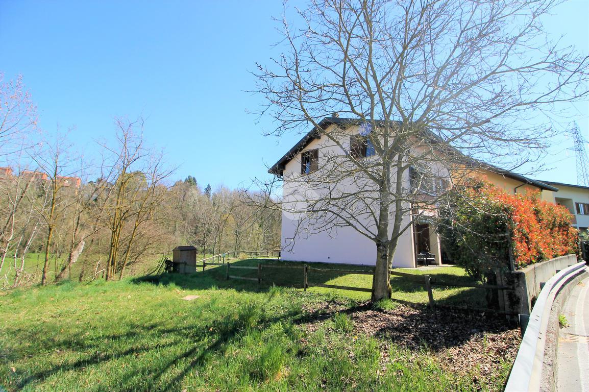 Villa a schiera in vendita a Como