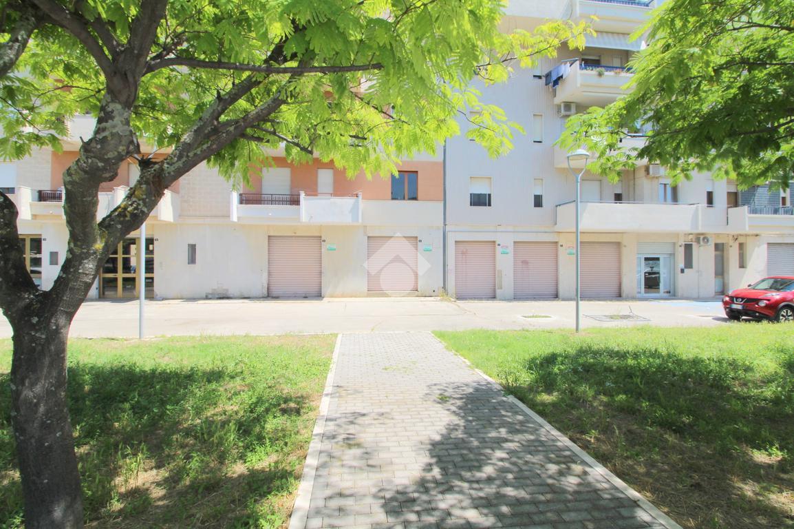 Magazzino in vendita a Lucera