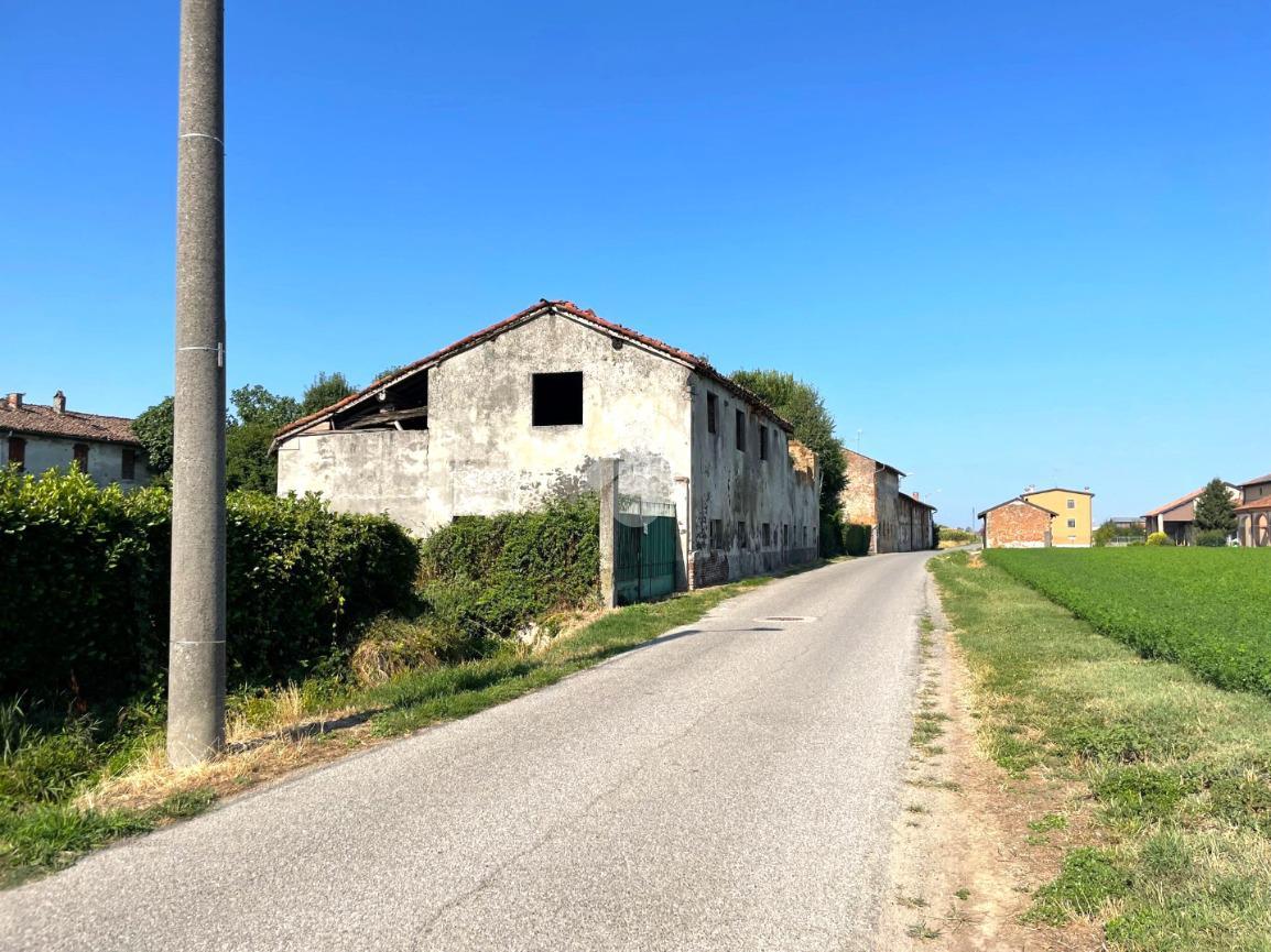 Rustico in vendita a Pozzaglio Ed Uniti
