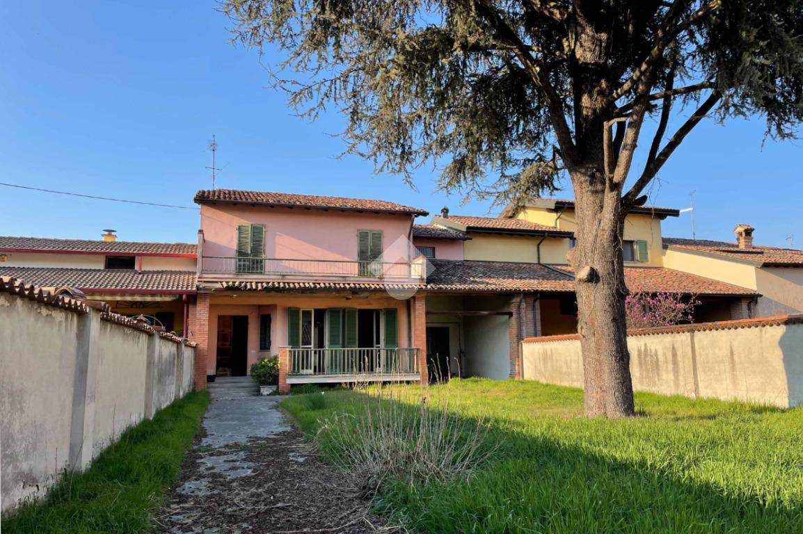 Casa indipendente in vendita a Bagnolo Cremasco