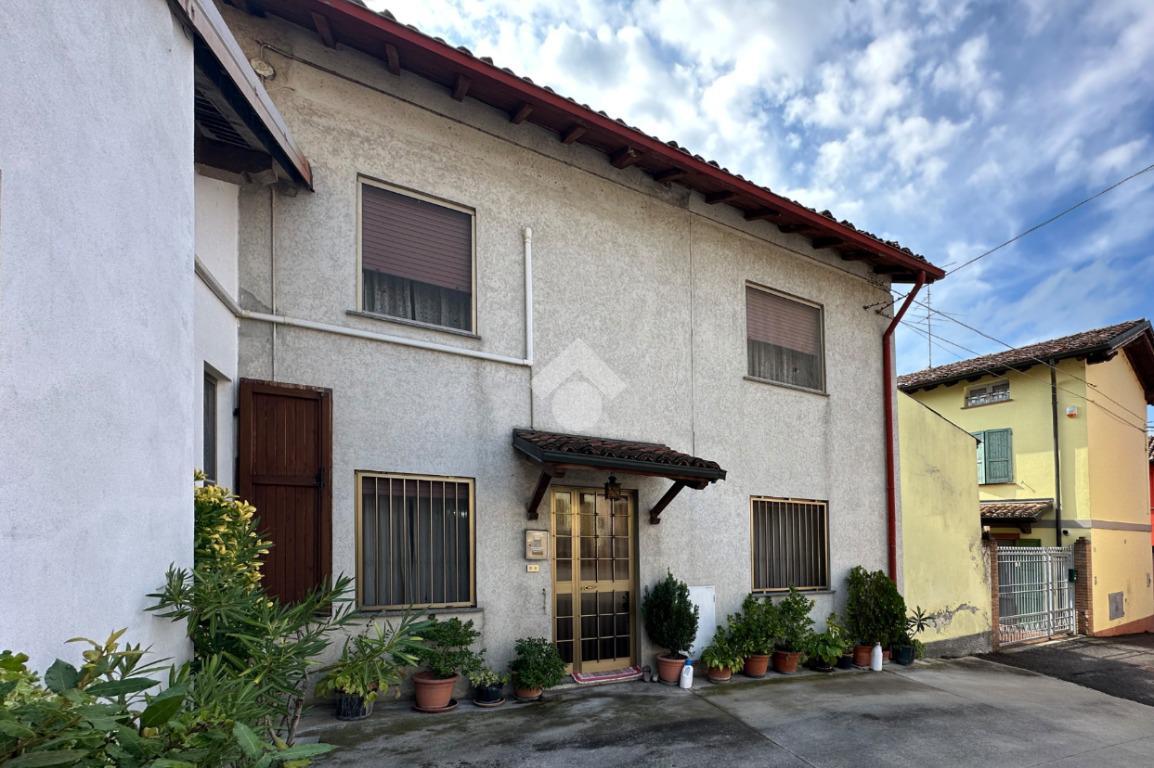 Casa indipendente in vendita a Bagnolo Cremasco