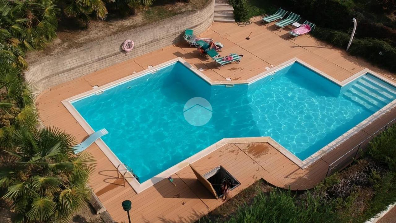 Villa in vendita a Monticello D'Alba