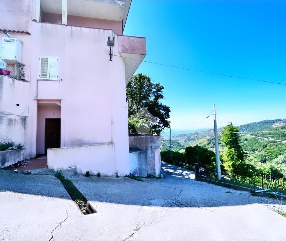 Casa indipendente in vendita a Catanzaro