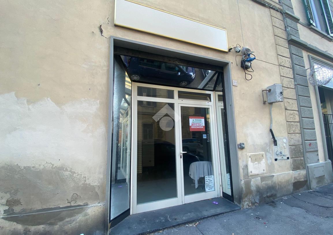 Negozio in affitto a Firenze