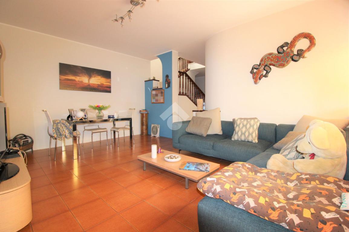 Villa a schiera in vendita a Alba