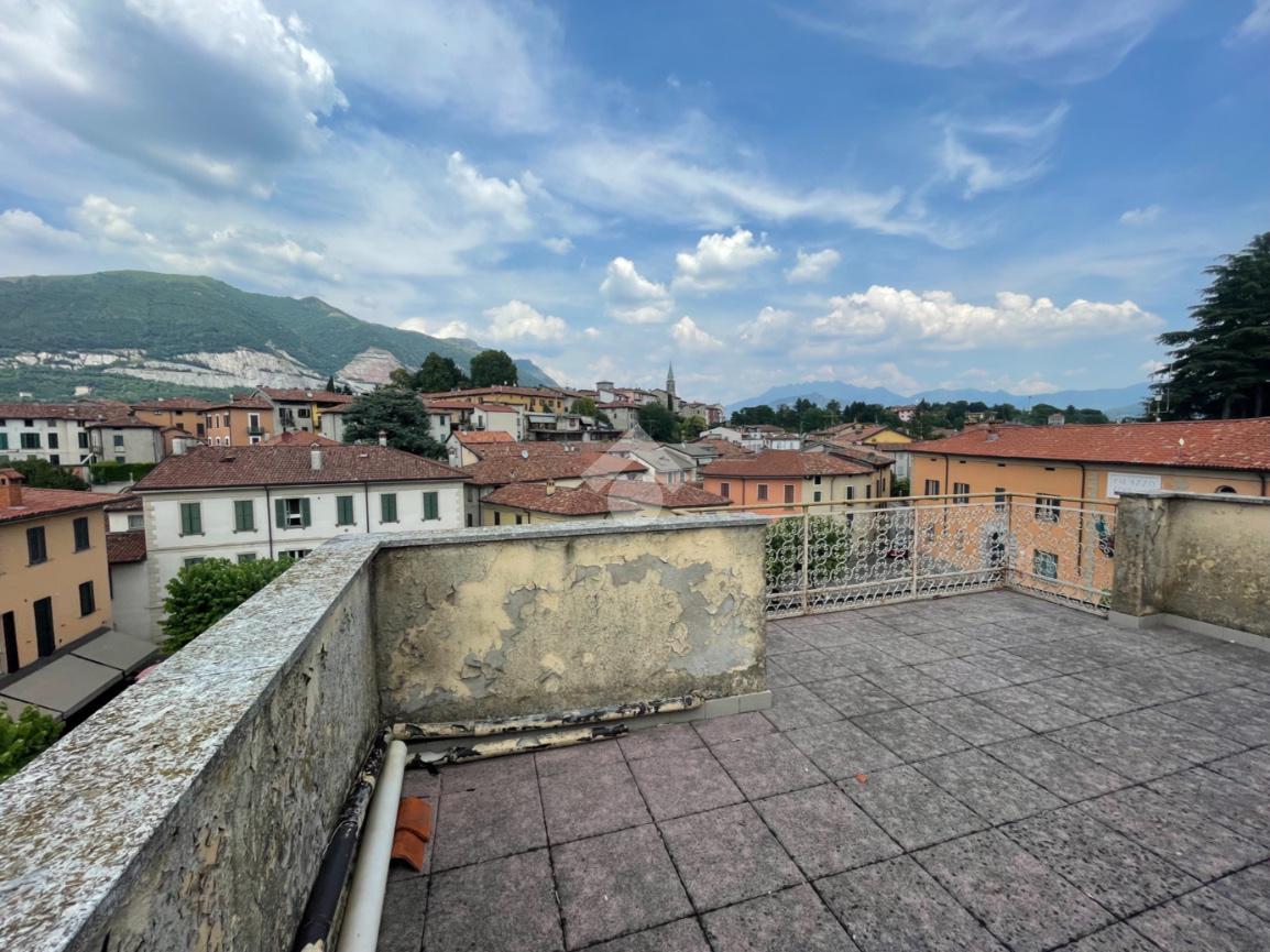 Casa indipendente in vendita a Bosisio Parini