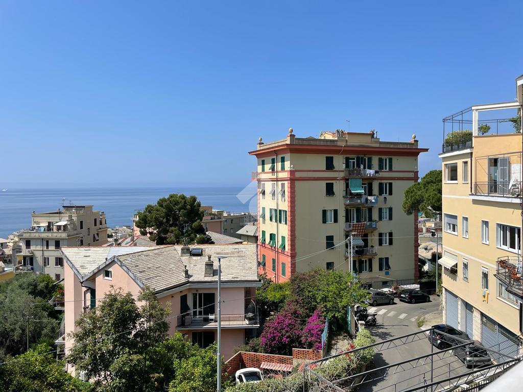 Quadrilocale in Via Giovanni Bettolo 119, Genova