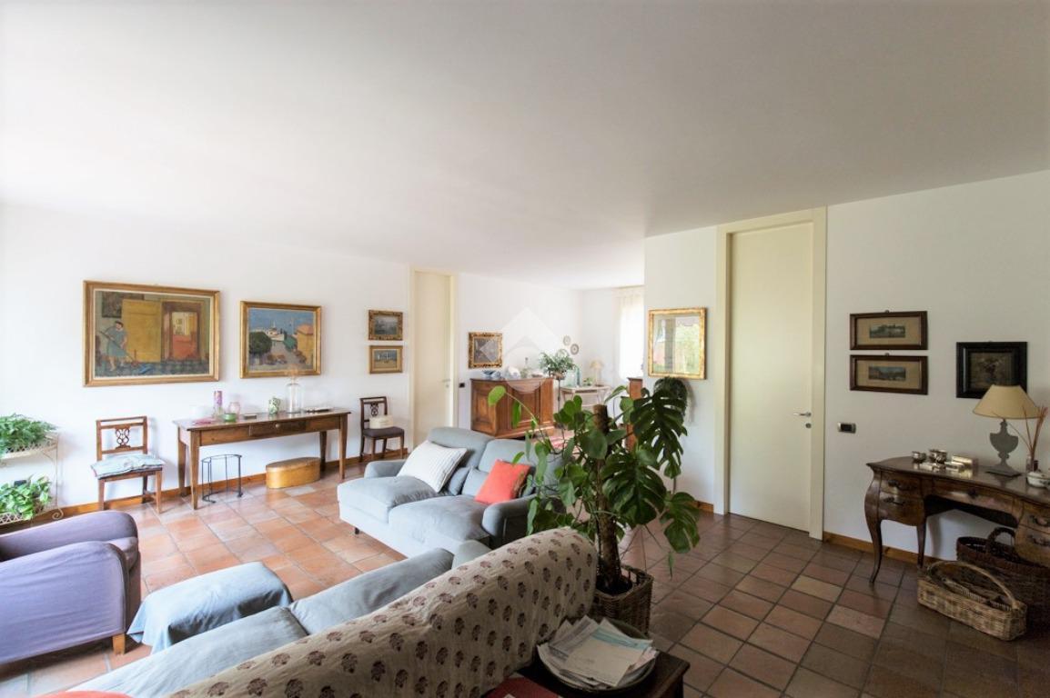 Appartamento in vendita a Barzano'