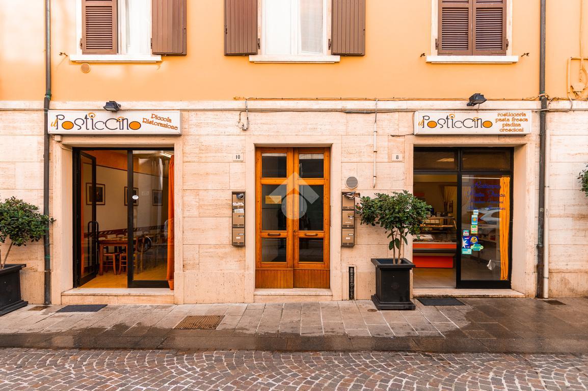 Negozio in vendita a Forli'