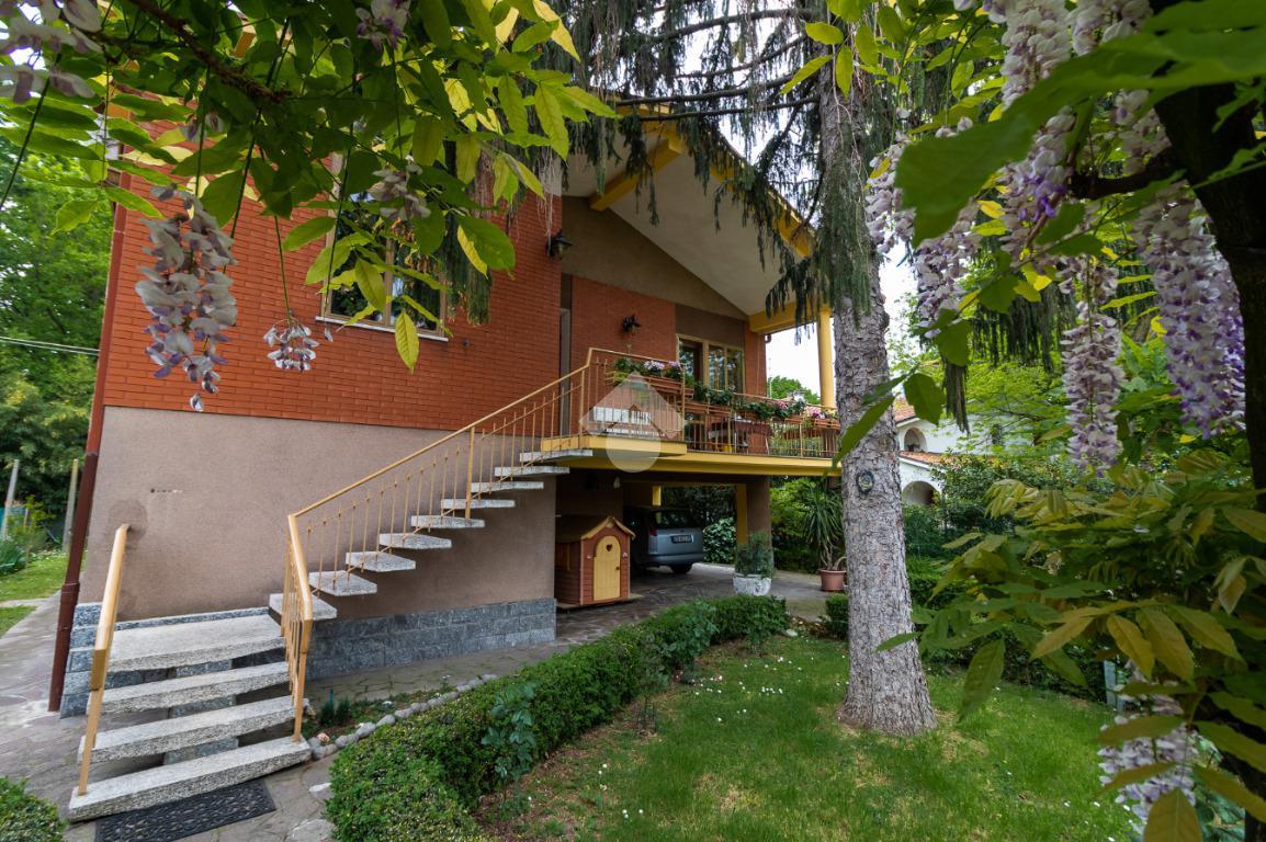 Casa indipendente in vendita a Forli'