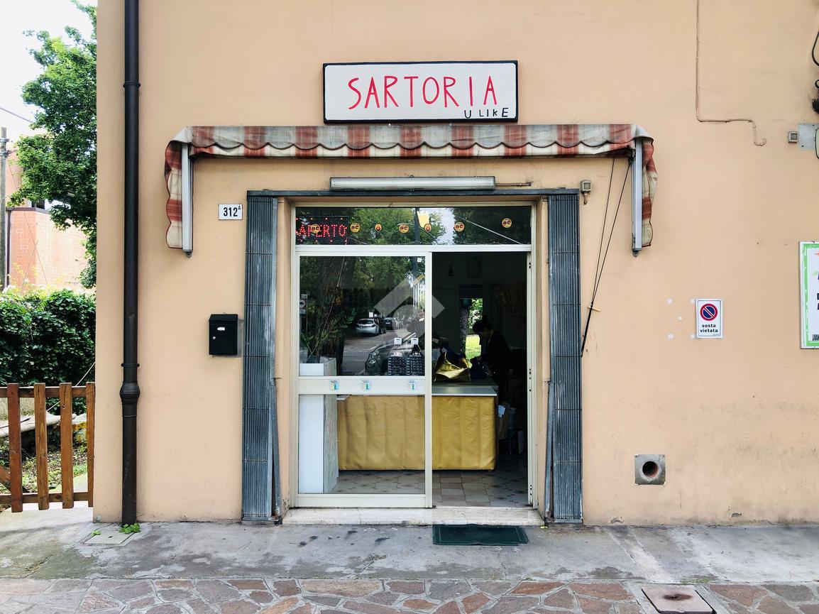 Negozio in vendita a Forli'
